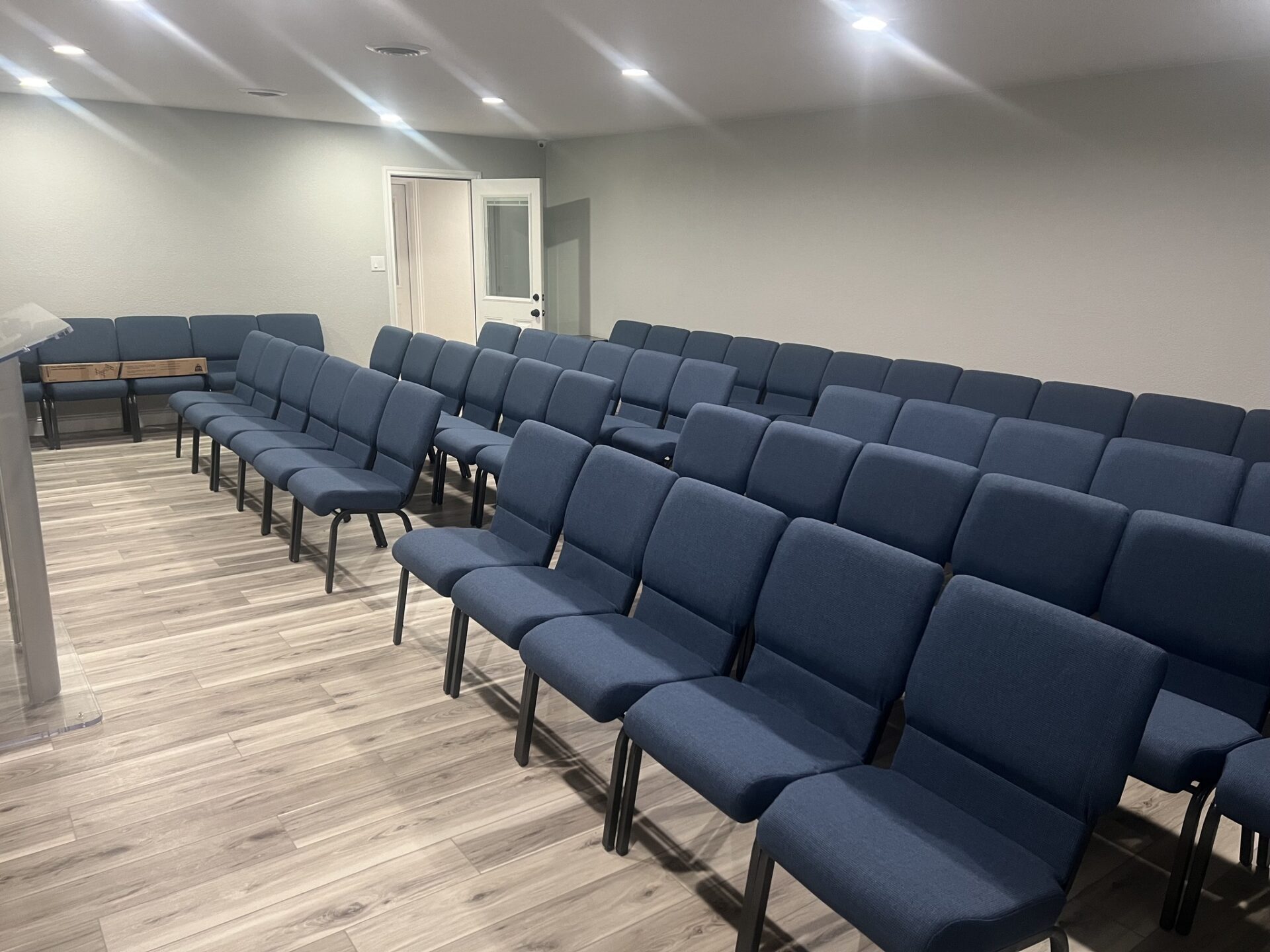Church Chairs and Furniture in Dallas, TX | Chairs for Worship
